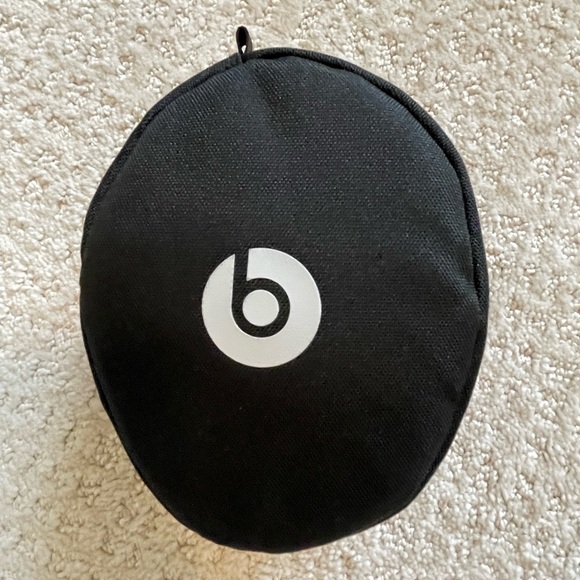 Beats by Dre | Headphones | Beats By Dre Solo3 Wireless Headphones ...